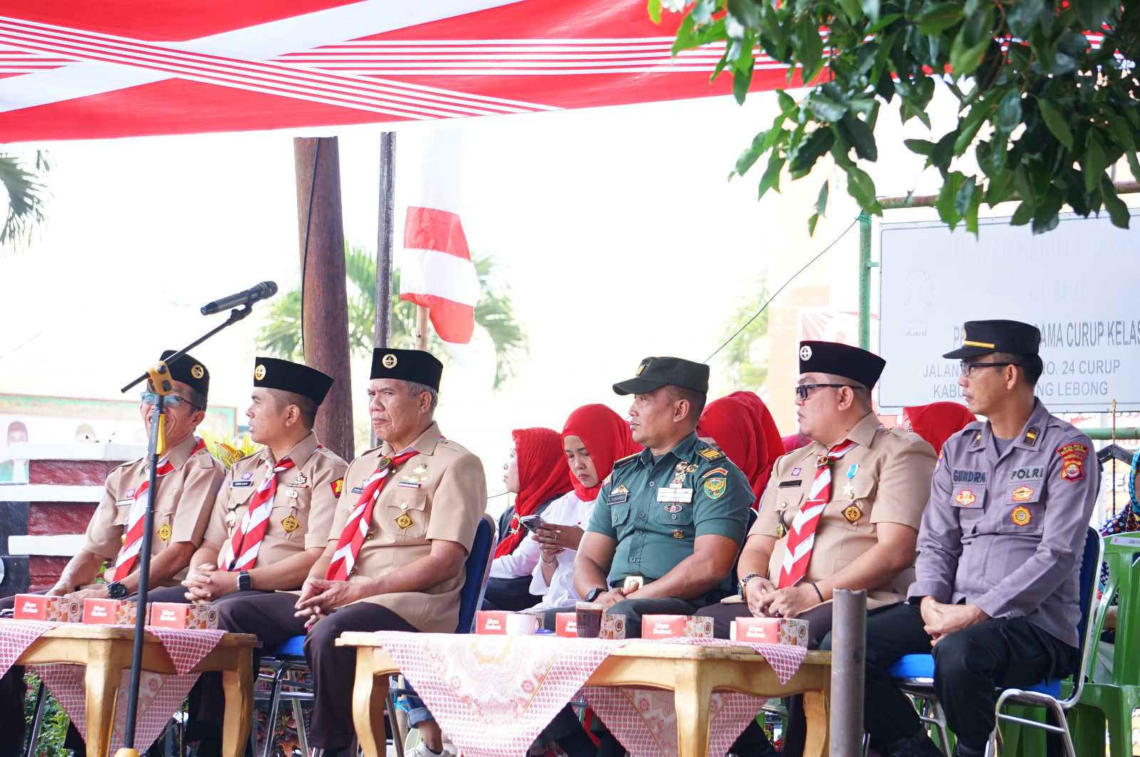 140 Regu Peserta Gerak Jalan Tingkat SMP/MTs Dan Umum Meriahkan HUT RI Ke-78 Di Rejang Lebong ...